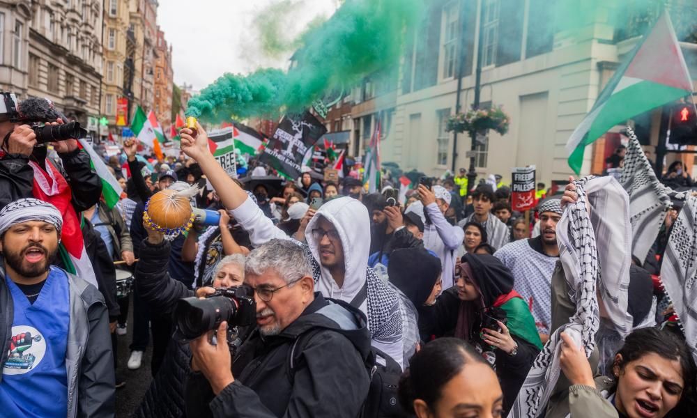 Why our ideas about protest and mob psychology are…