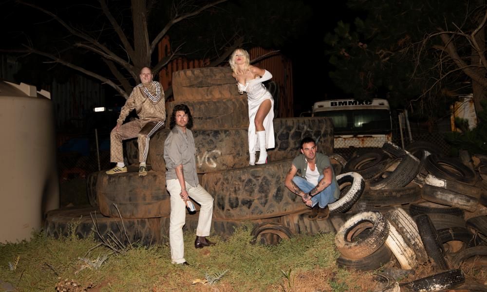 Amyl and the Sniffers: Cartoon Darkness review