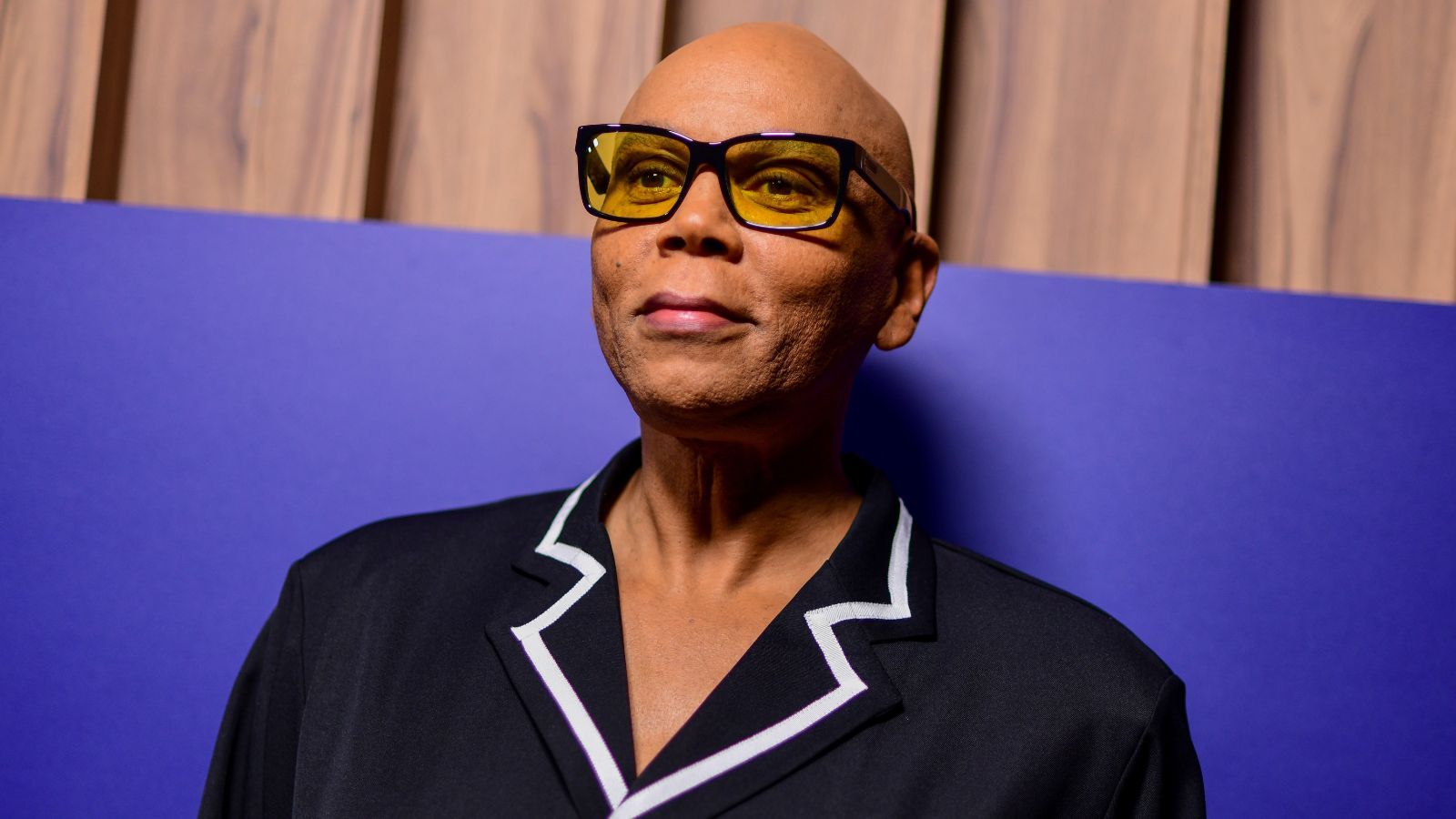RuPaul's monochromatic home exterior is trendy yet…