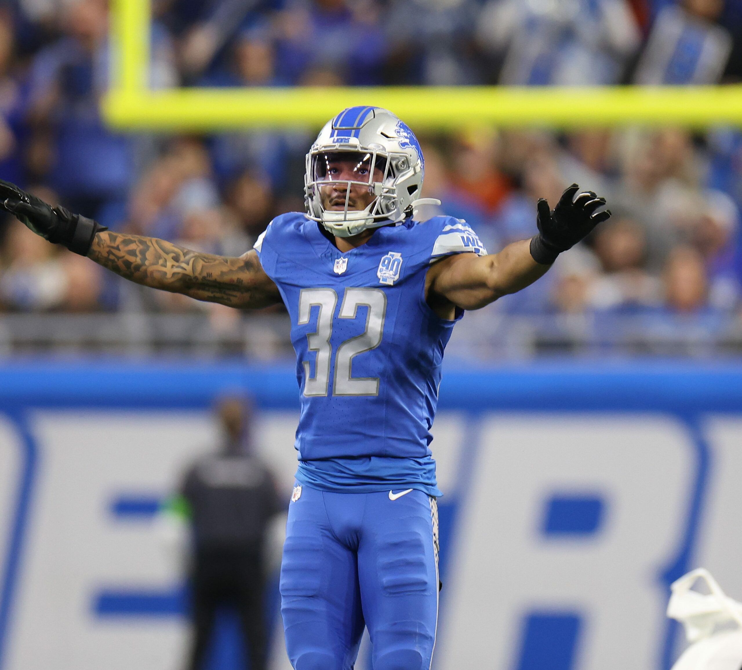 What uniforms are the Lions wearing in Week 8 vs the…