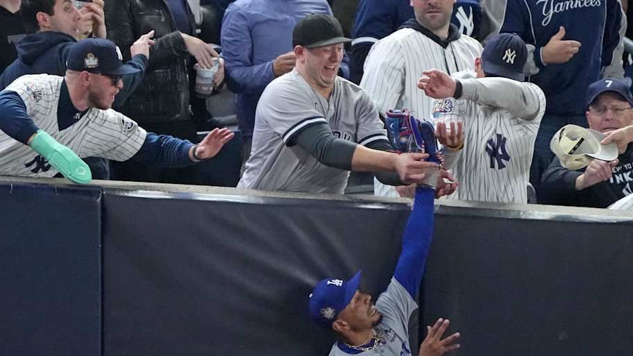 Sports Illustrated - MLB Asks Yankees to Ban Fans…