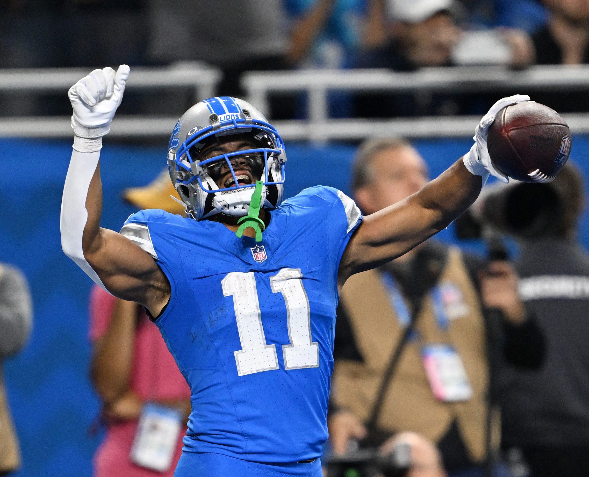 Kalif Raymond earns NFC Special Teams Player of the…