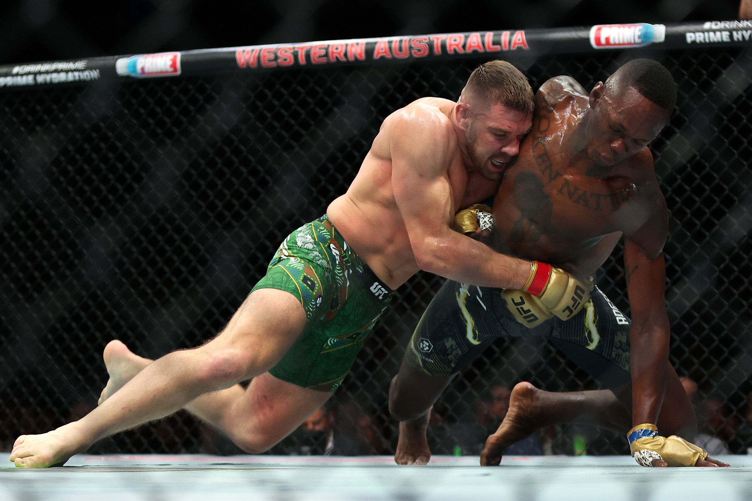 UFC champ Dricus Du Plessis: No middleweight can…