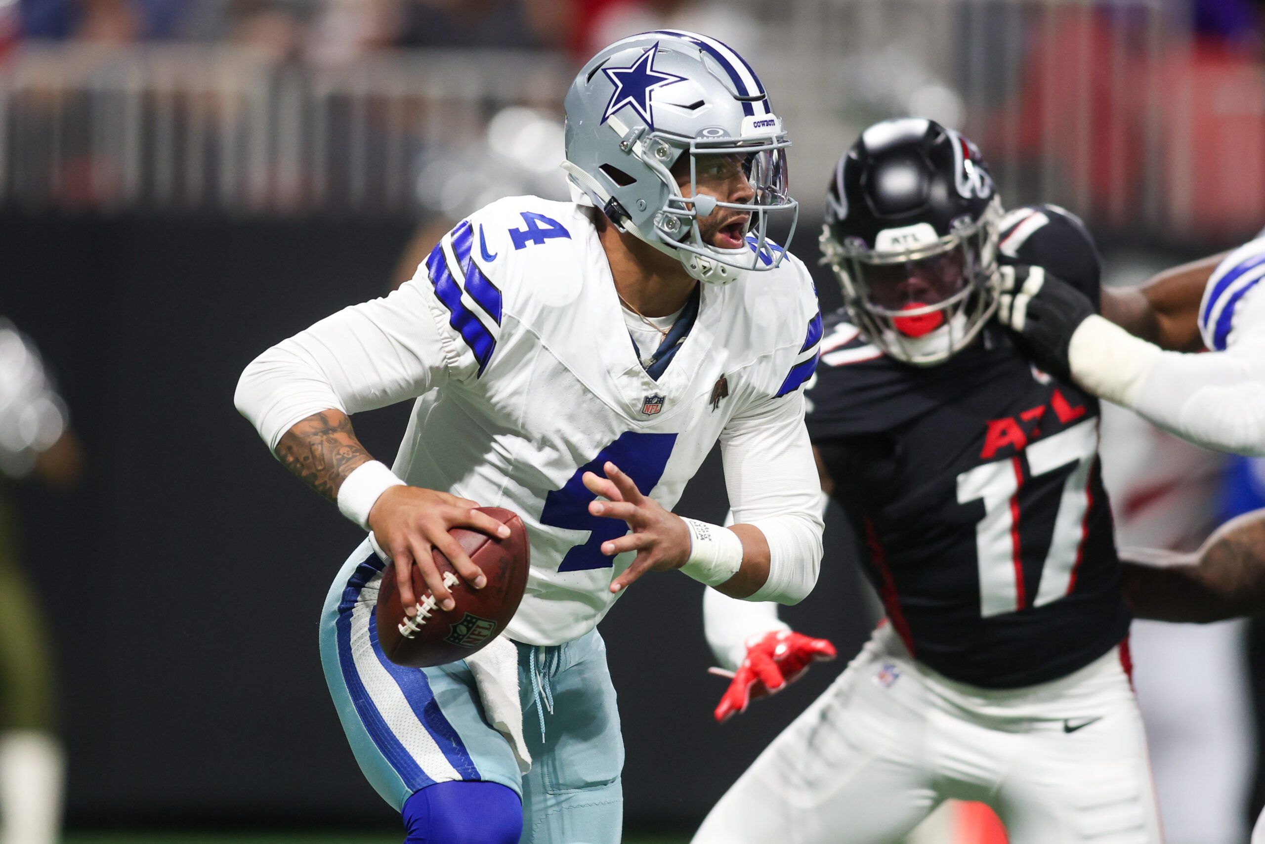 Dak Prescott, Rico Dowdle with dazzling three-yard…