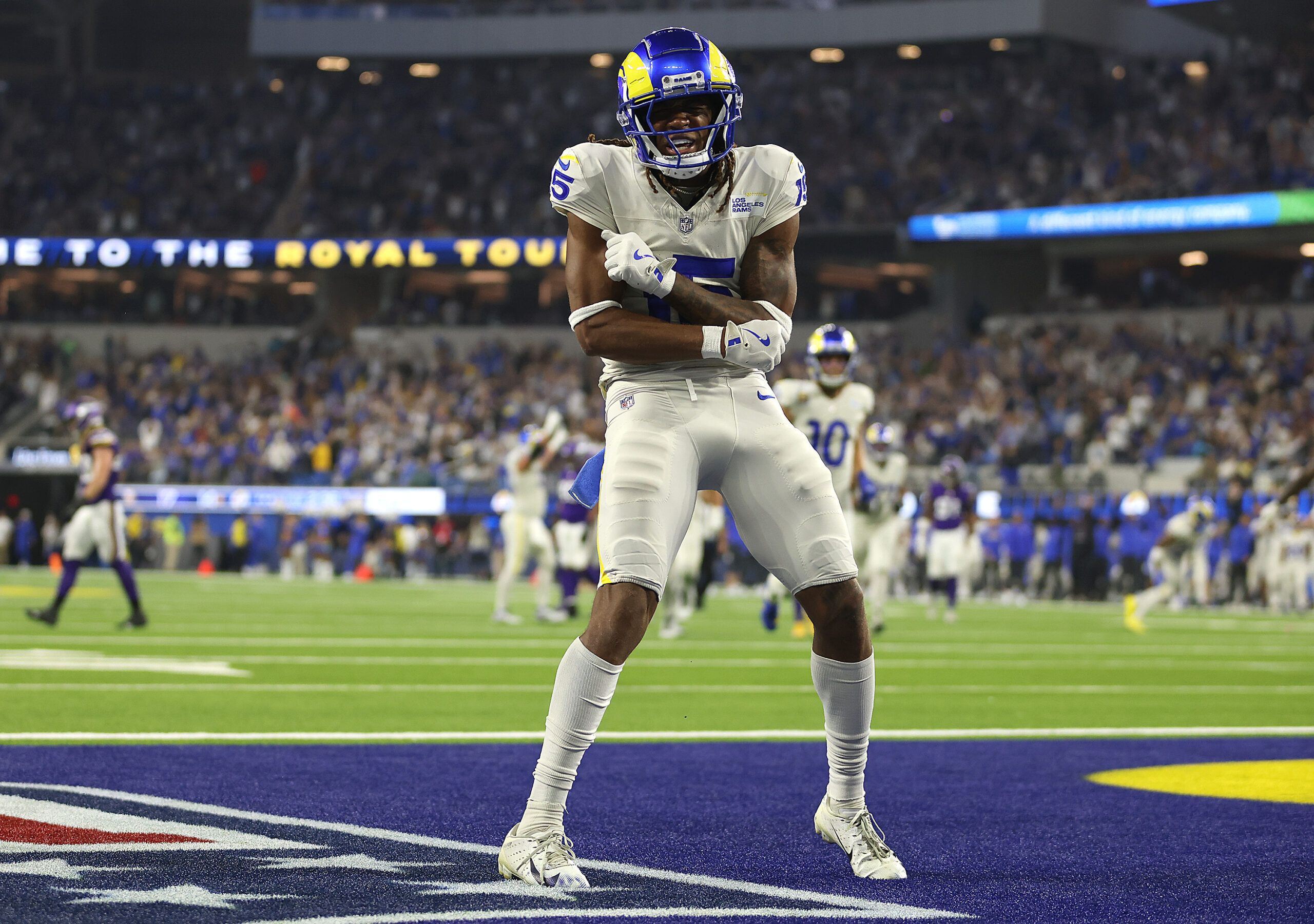 Watch: Demarcus Robinson jukes Seahawks DB with filthy…