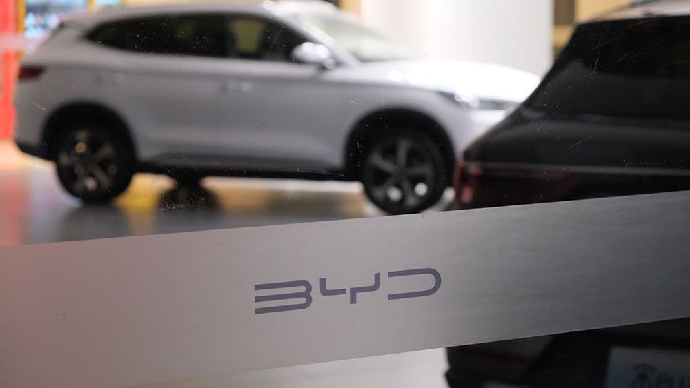 China EV Giant BYD Pops Into Buy Zone As Tesla Flashes…