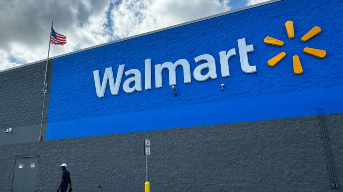 Walmart is selling a $400 'delightfully light' 4-piece…