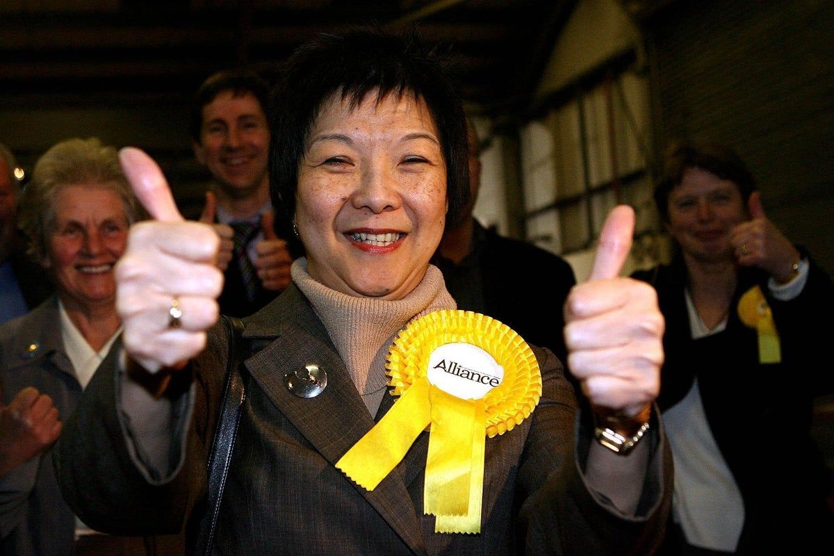 Tributes paid to former Alliance Party MLA Anna Lo…