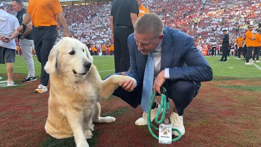 Sports Illustrated - Kirk Herbstreit Shares Emotional… Sports Illustrated - Kirk Herbstreit Shares Emotional…