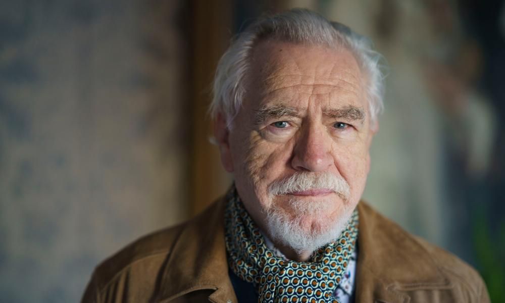 Brian Cox urges artists to ‘keep flag of truth flying’…