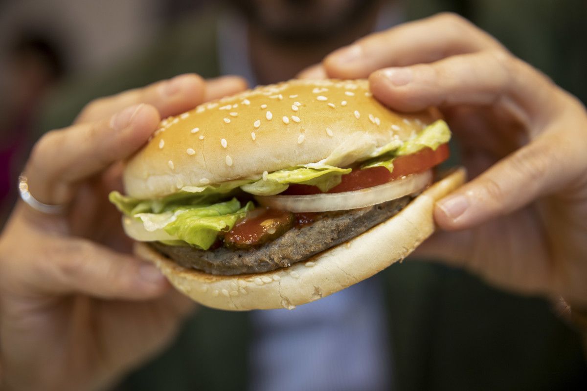 Fast-food chain raises a red flag on persistent problem