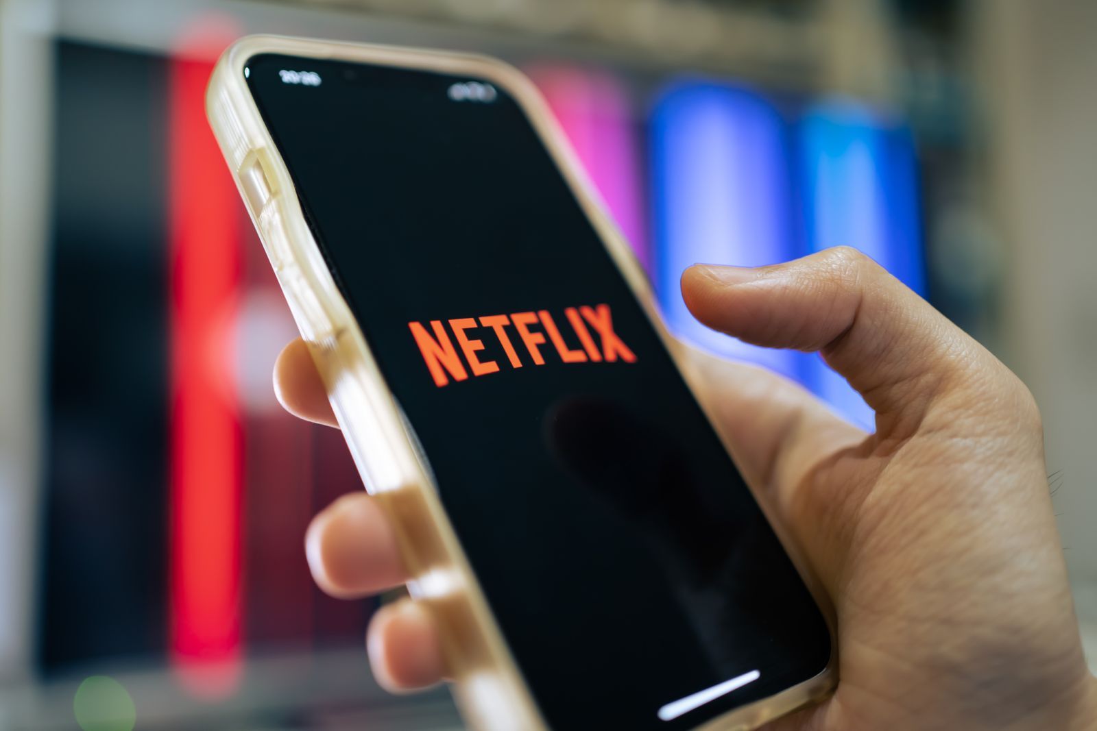 Netflix Stock Outlook: Is Wall Street Bullish or…