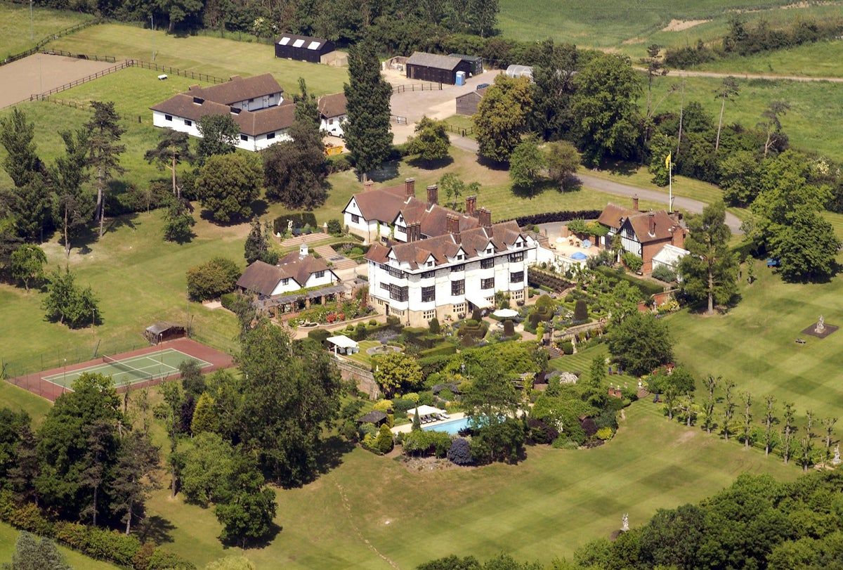 Sir Rod Stewart's former Essex mansion is up for sale…