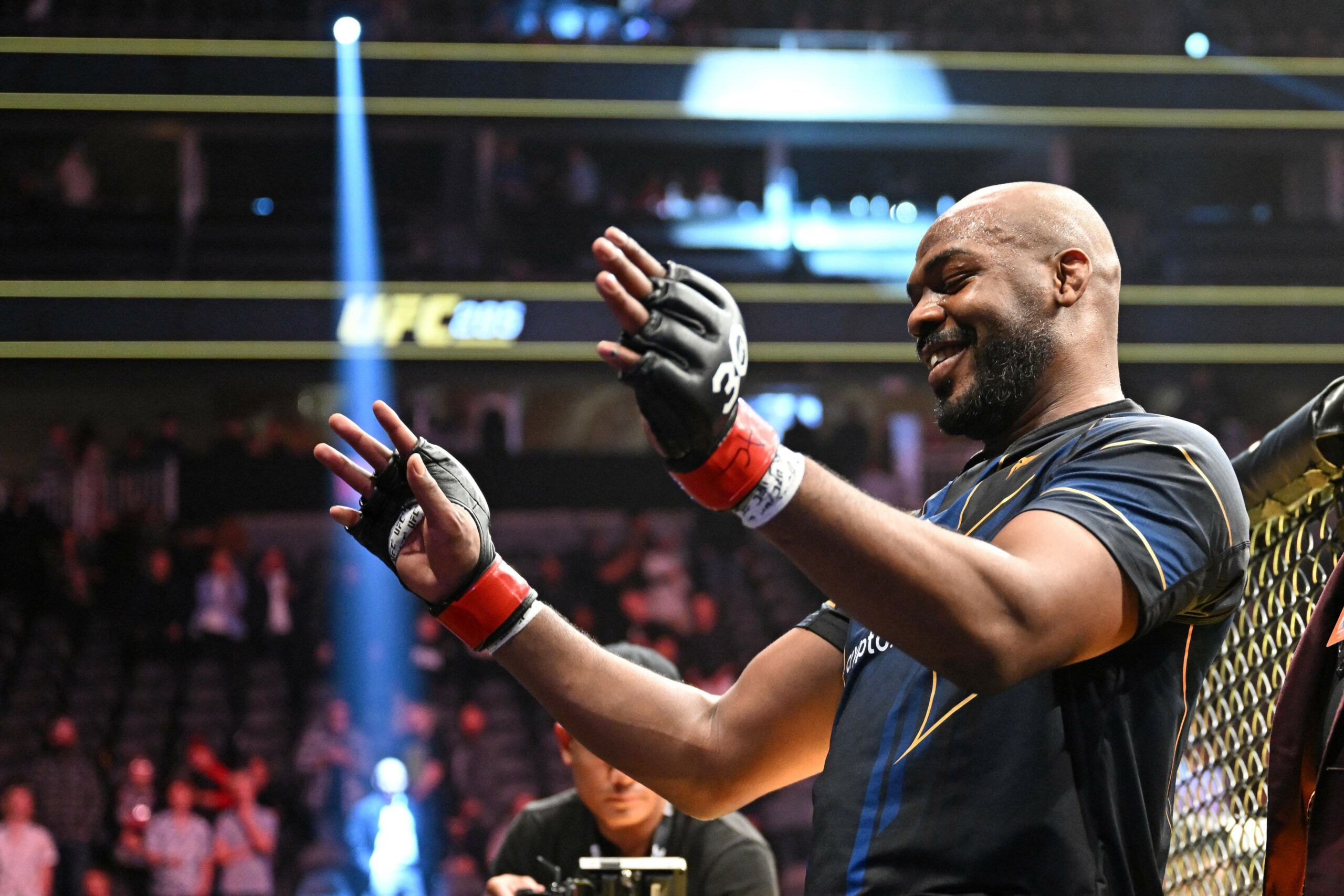 Old gloves return: UFC 309 fighters notified of change…