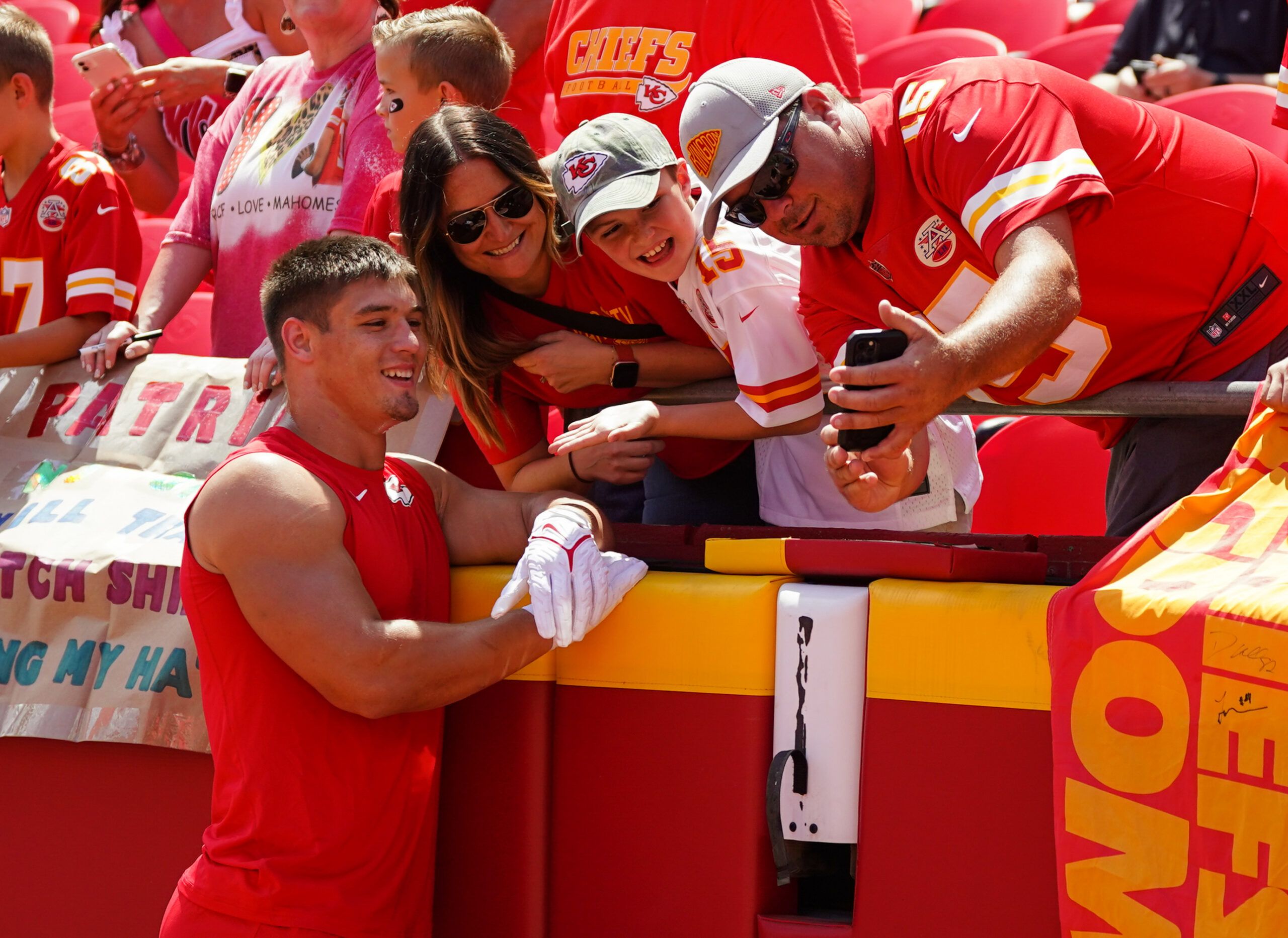 Chiefs LB Leo Chenal earned AFC Special Teams Player…