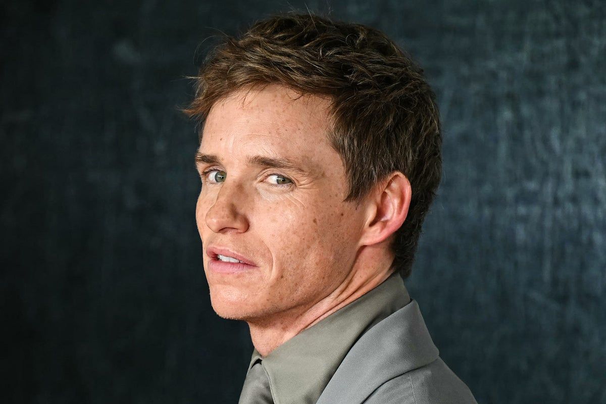 Eddie Redmayne says he’s ‘learned his lesson’ after…