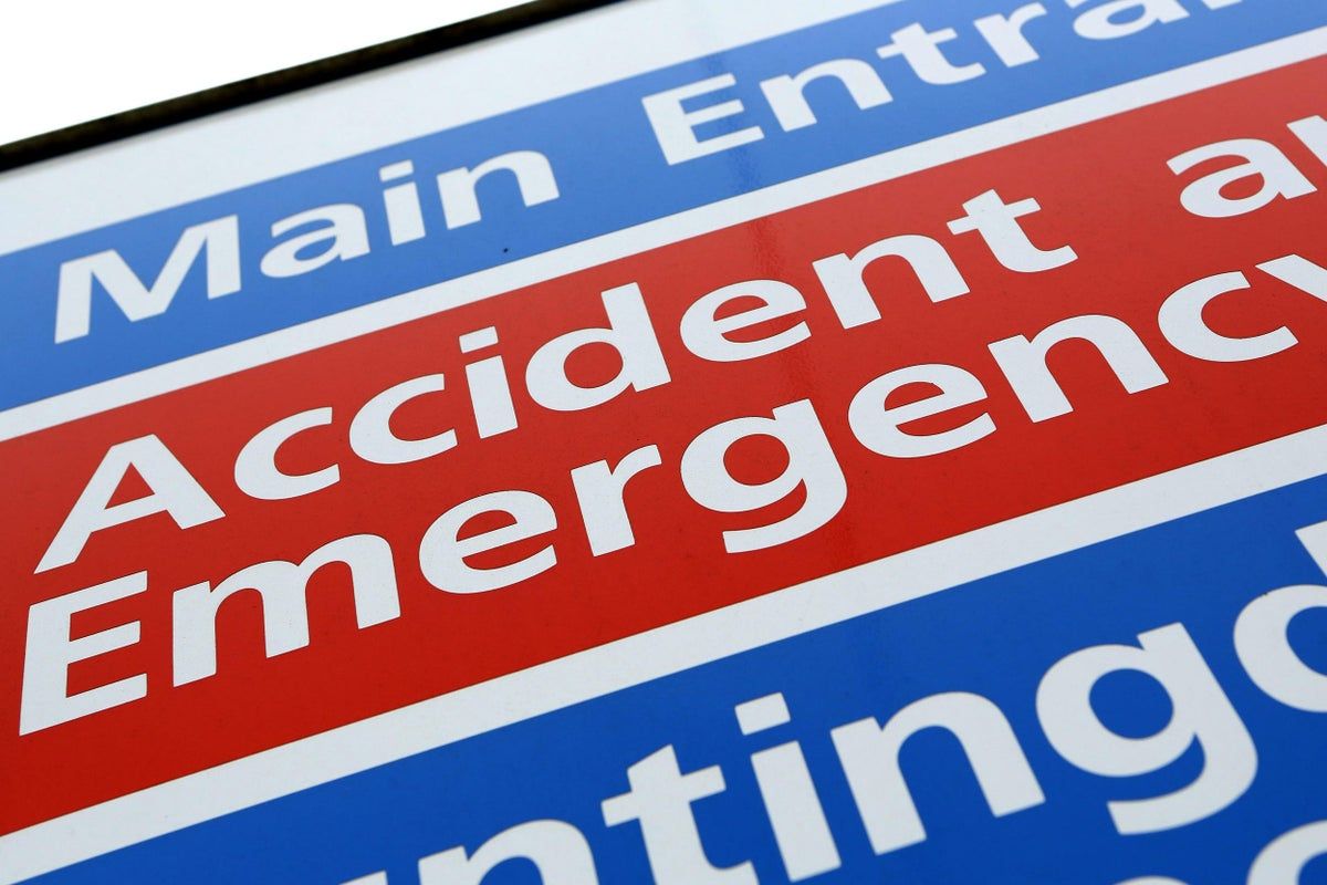 ‘Warning lights flashing’ for NHS as thousands wait…