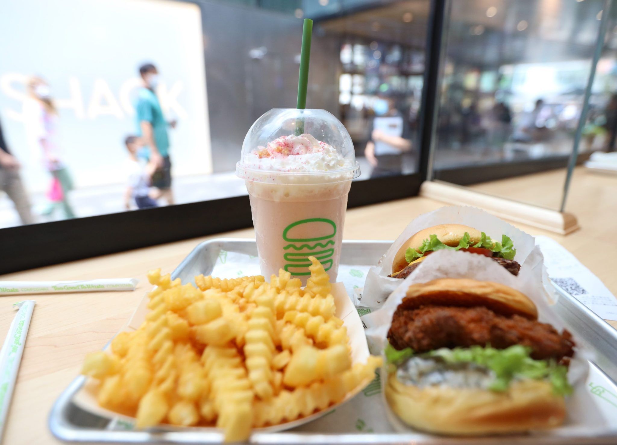 Delta Partners With Shake Shack To Offer In Flight
