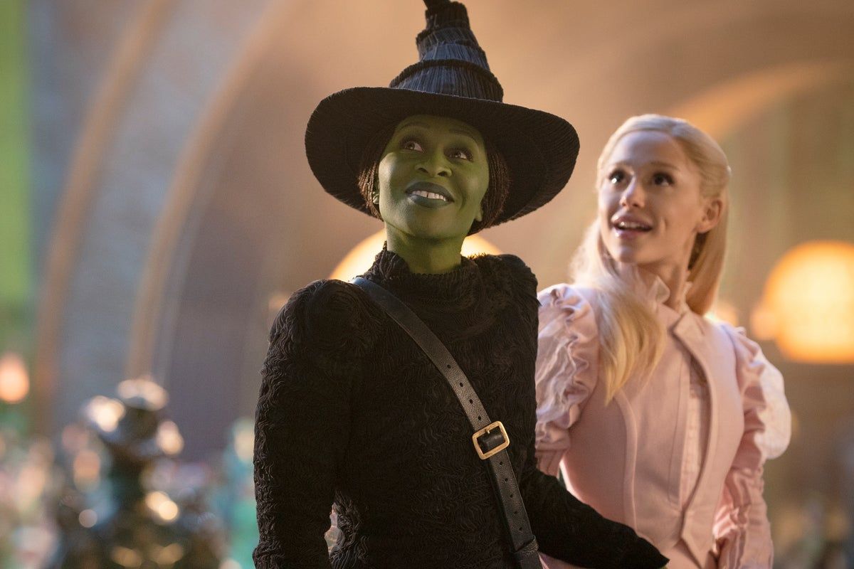 Mother rents theater for Wicked screening – but bans…