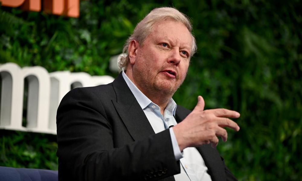 WiseTech’s billionaire founder Richard White cleared…