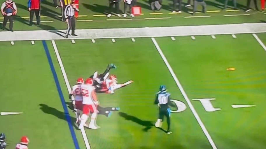 Sports Illustrated - Cameras Caught Patrick Mahomes…