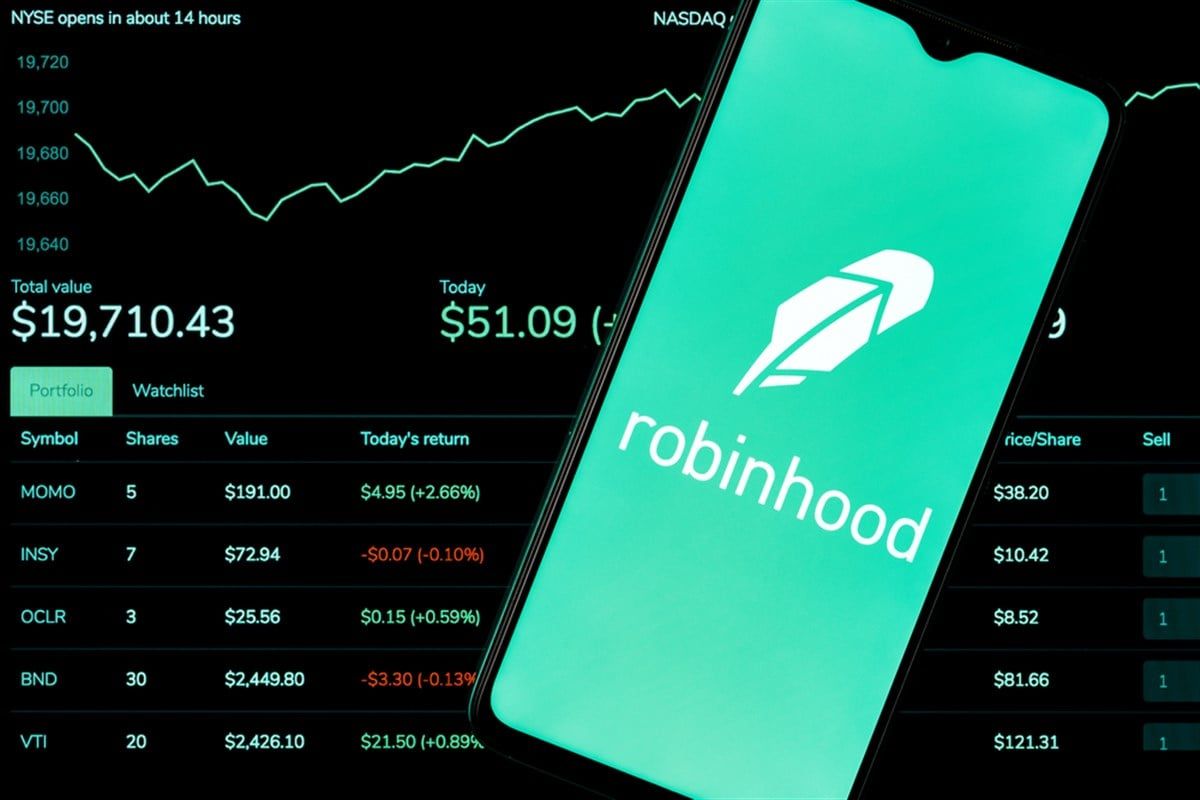 Robinhood's 330% Surge: Sustainable Rally or Bull…