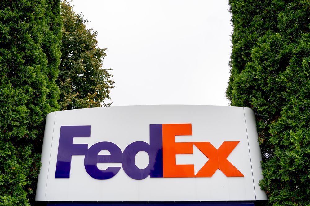Is Wall Street Bullish or Bearish on FedEx Corporation…