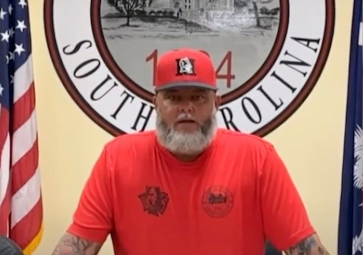 South Carolina mayor dies in car crash days after…