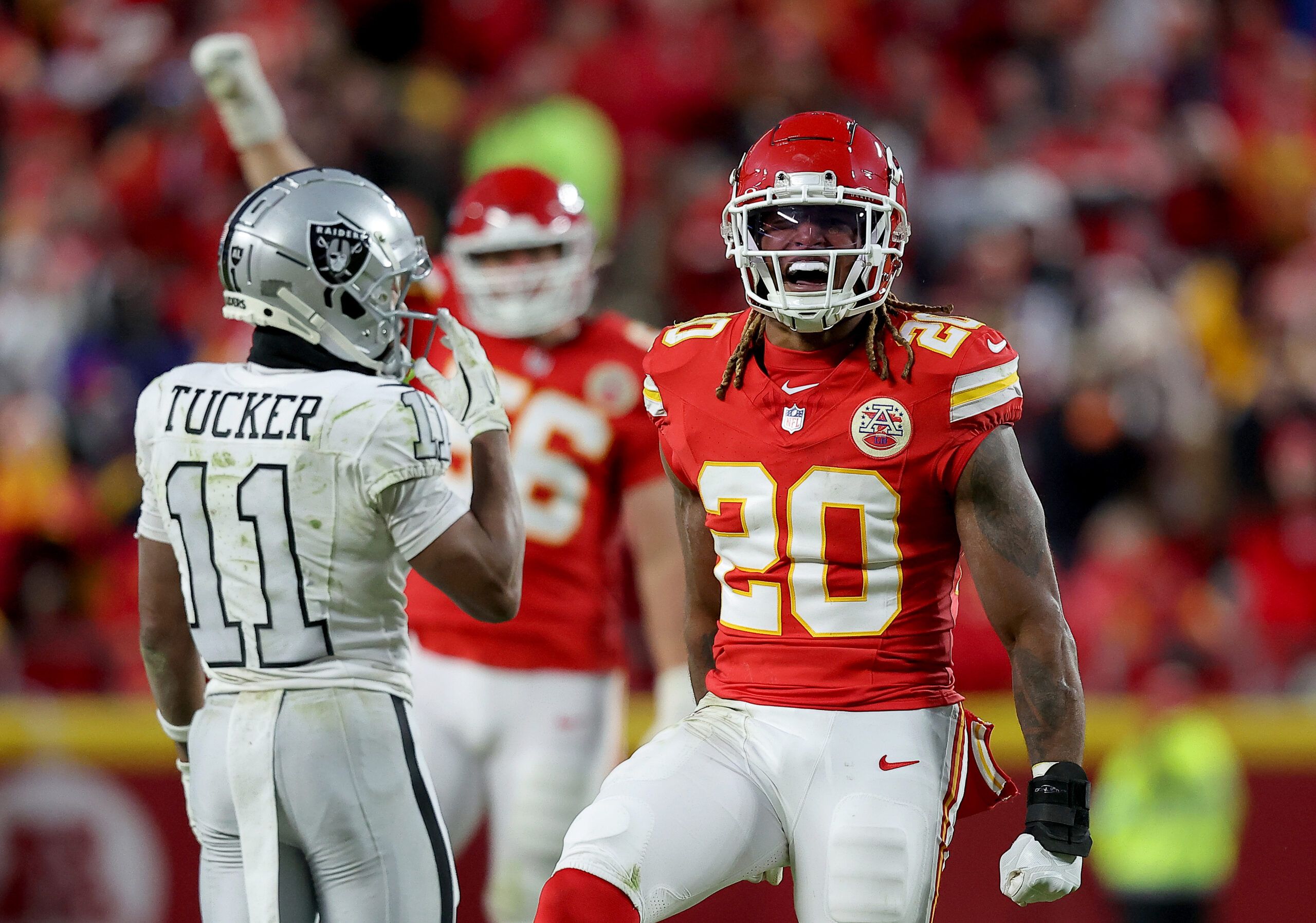 Final score: Chiefs defeat Raiders 19-17 after…