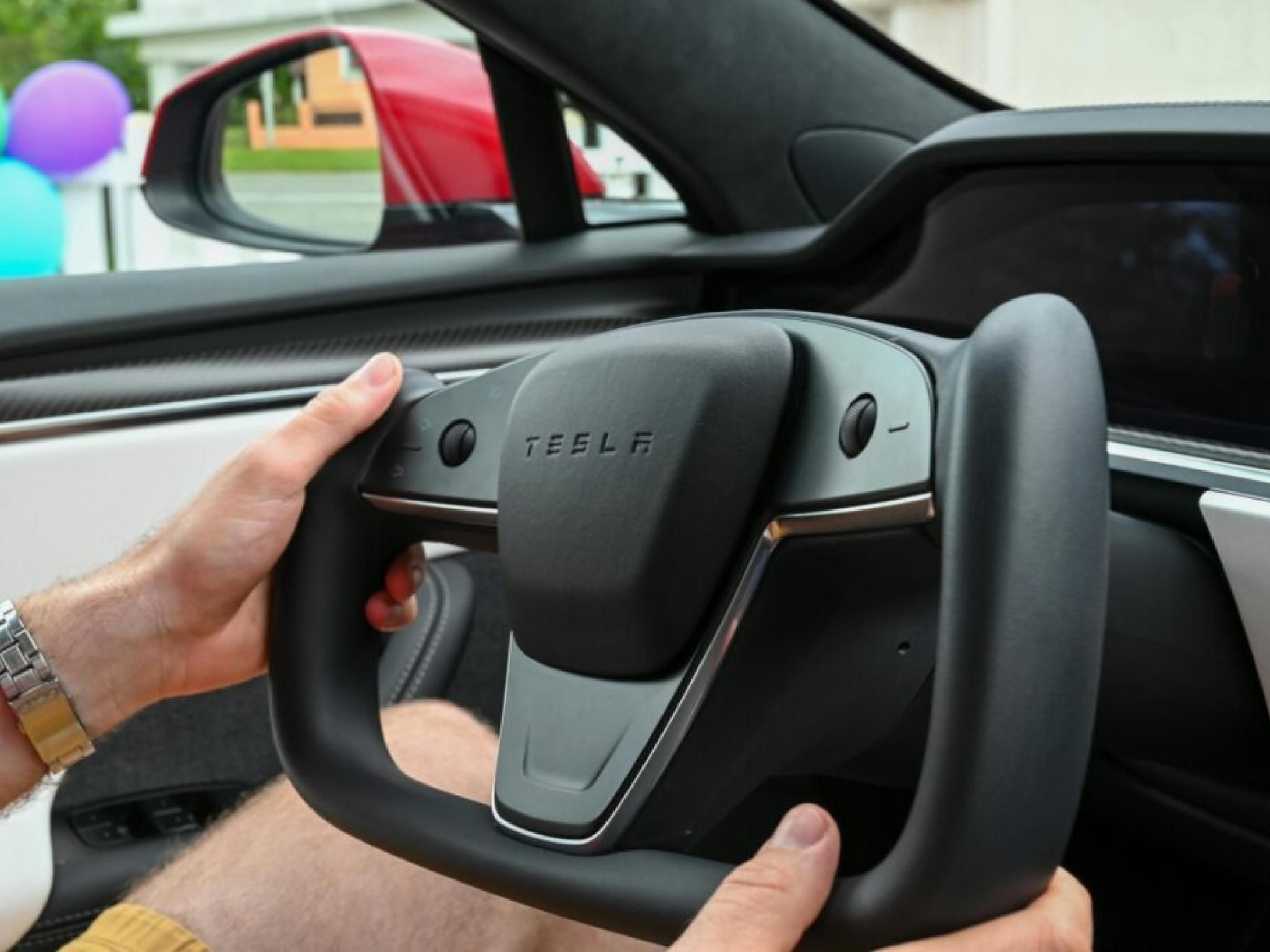 Tesla Bull Gary Black Says Cybercab Won't See An Early…