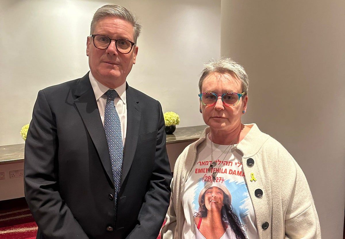 Starmer meets mother of British Hamas captive and vows…