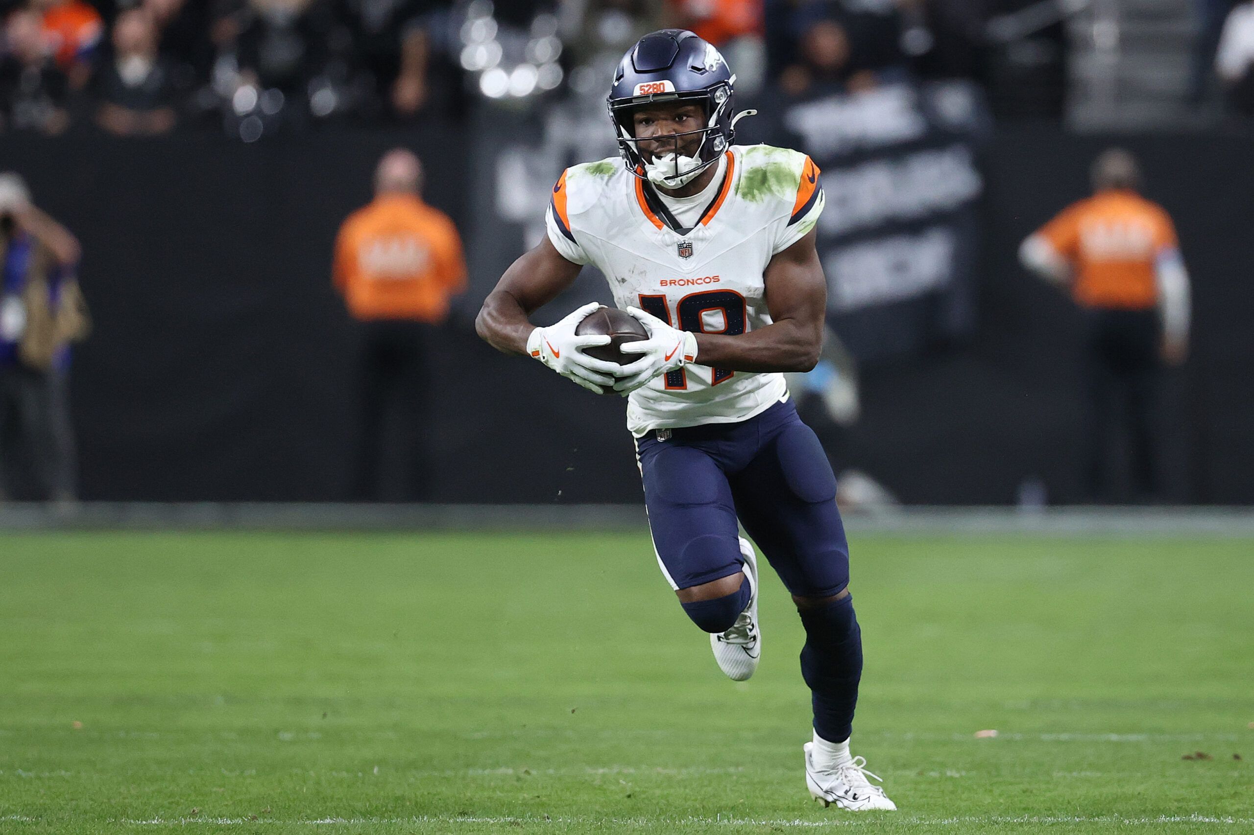 Bo Nix throws 93-yard TD pass; Jameis Winston counters…