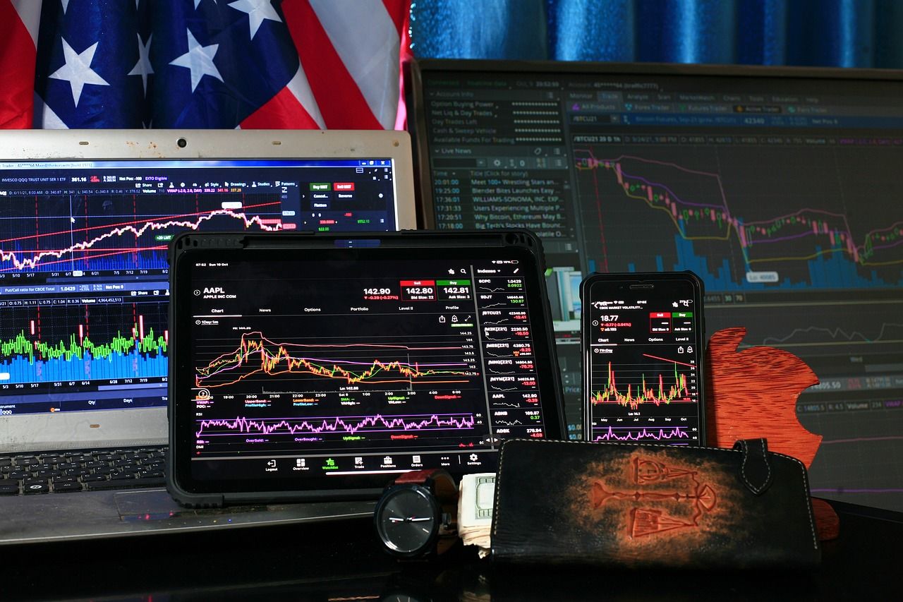Charles Schwab Stock: Is SCHW Underperforming the…