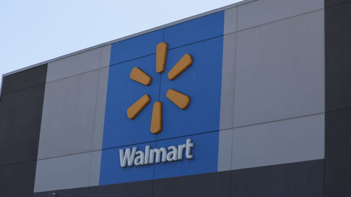 Walmart is selling a 'super comfortable' $260…