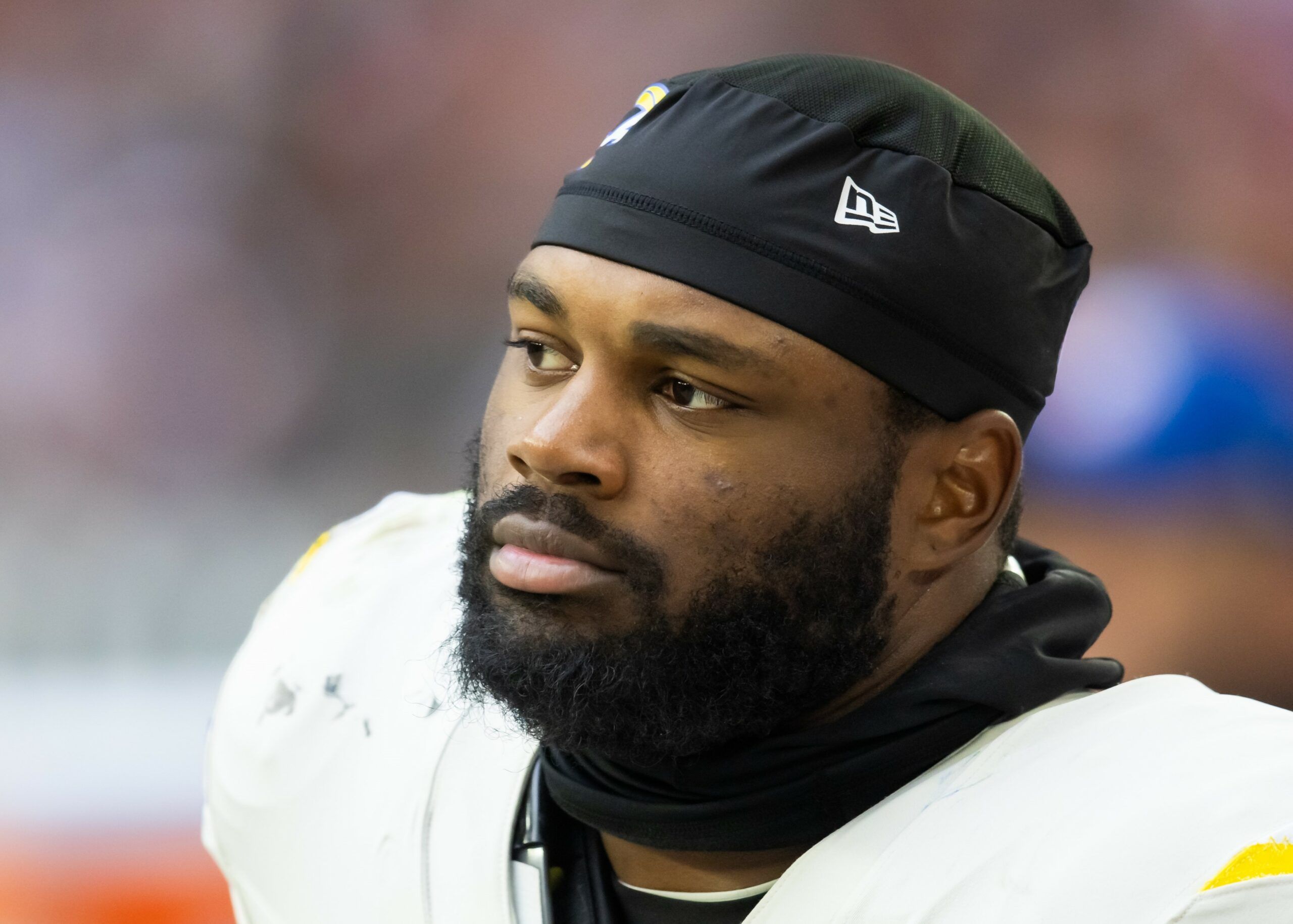 Bears sign former Broncos running back to practice…