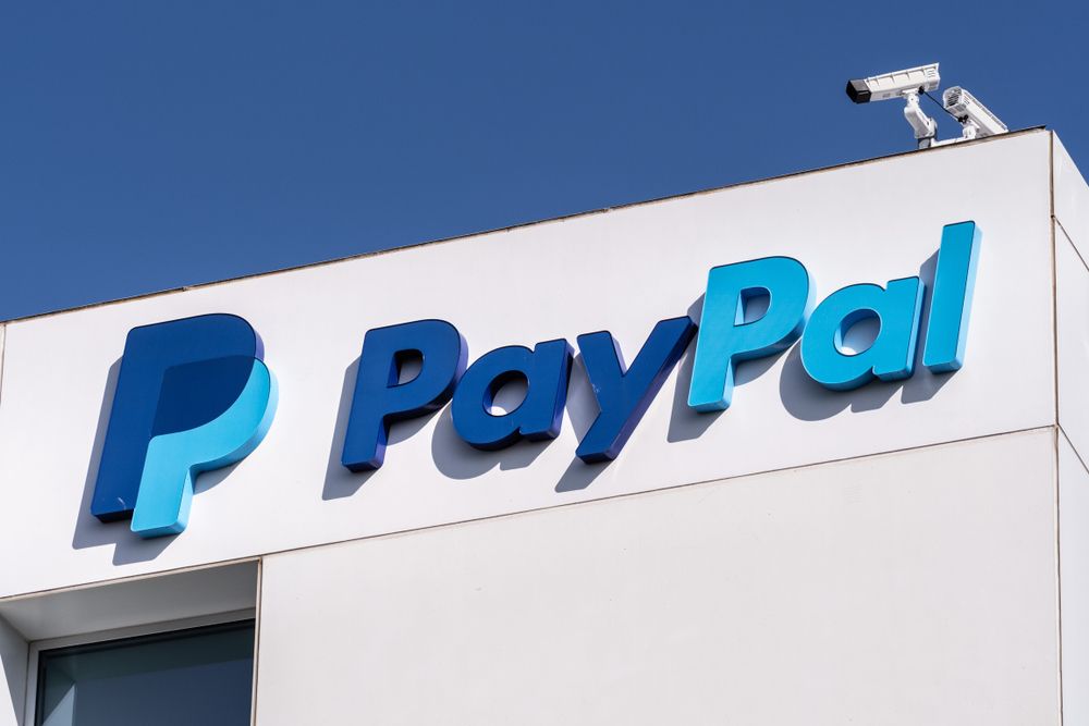 Is PayPal Holdings Stock Outperforming the Dow?