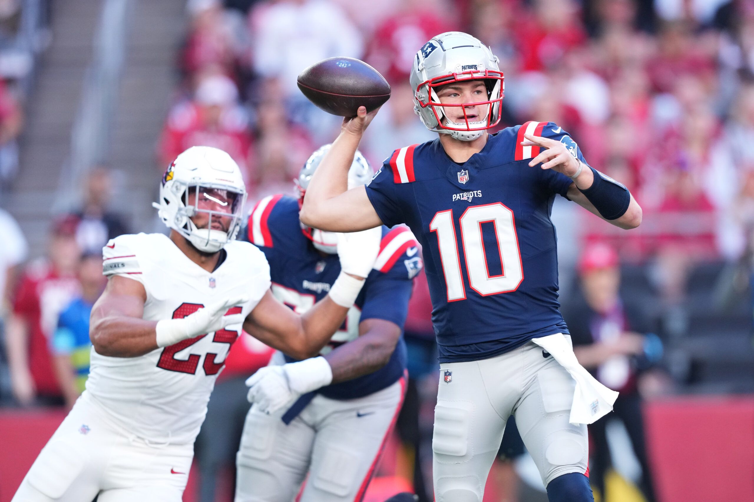 WATCH: Patriots QB Drake Maye dishes unique shuffle…