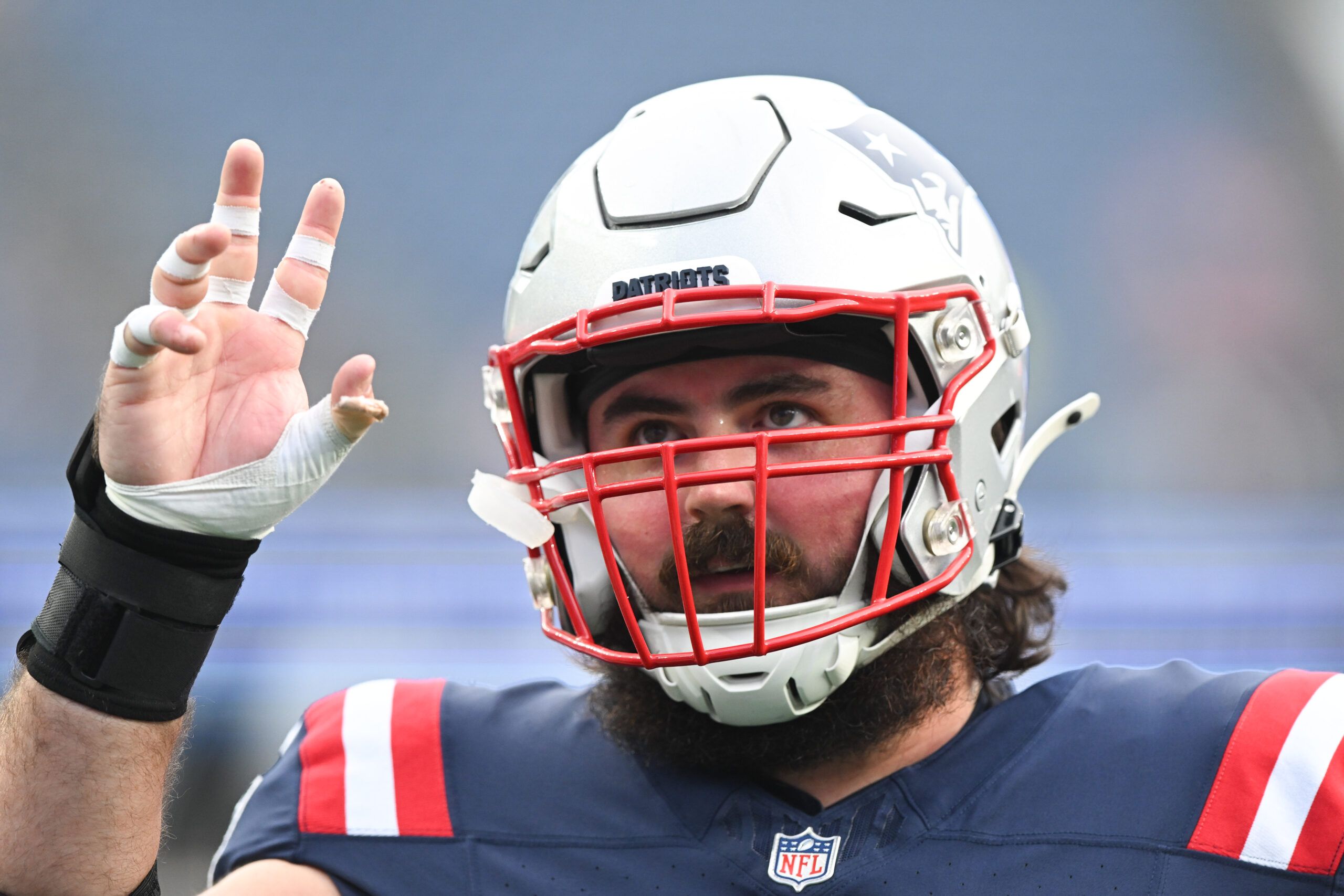 Patriots release third-year offensive lineman from…