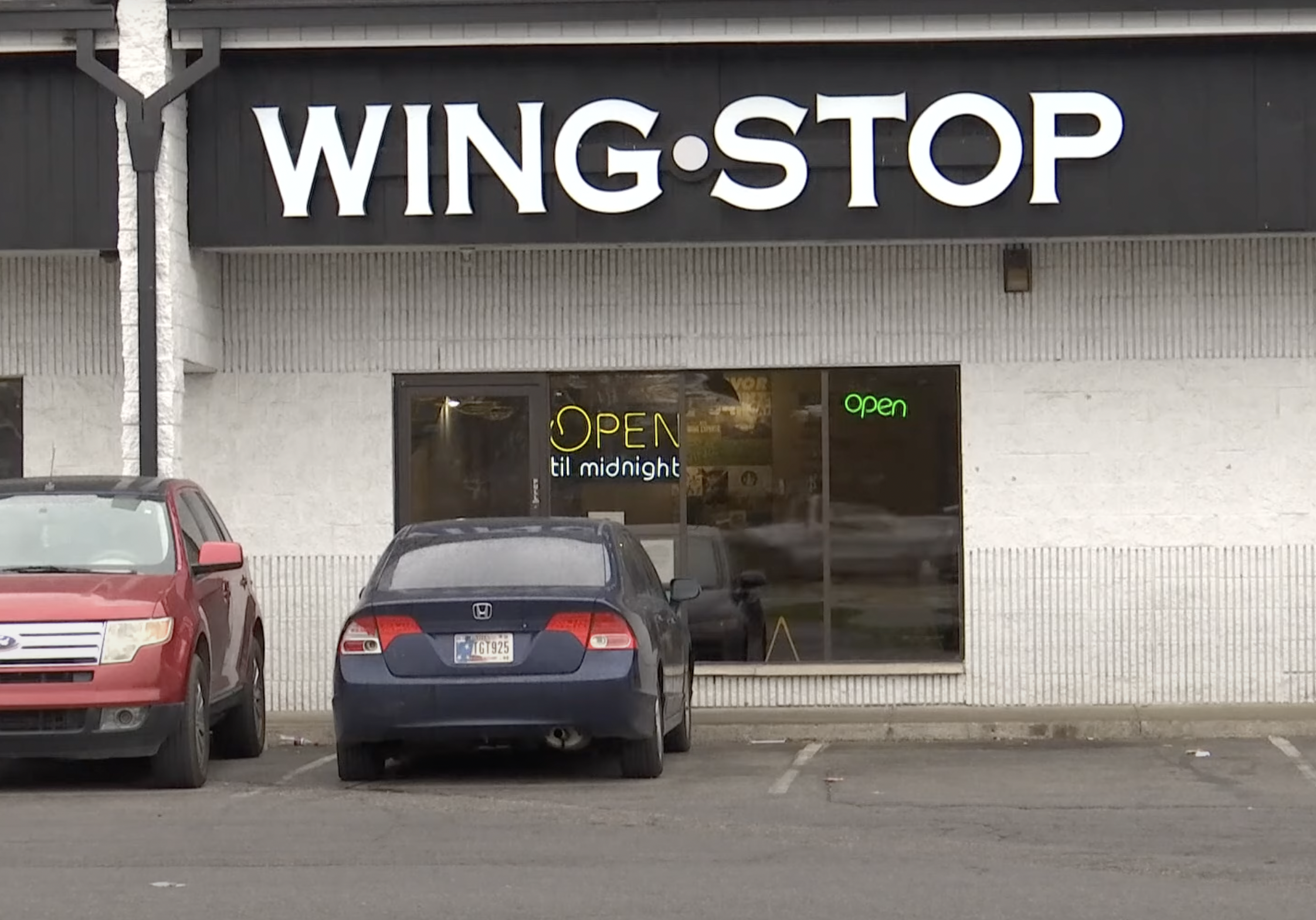 Man Involved in Violent Gun Fight with Wingstop…