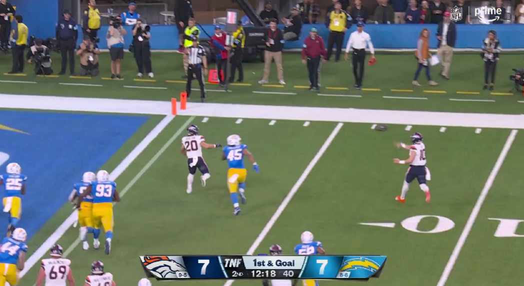 WATCH: Broncos QB Bo Nix throws TD vs. Chargers