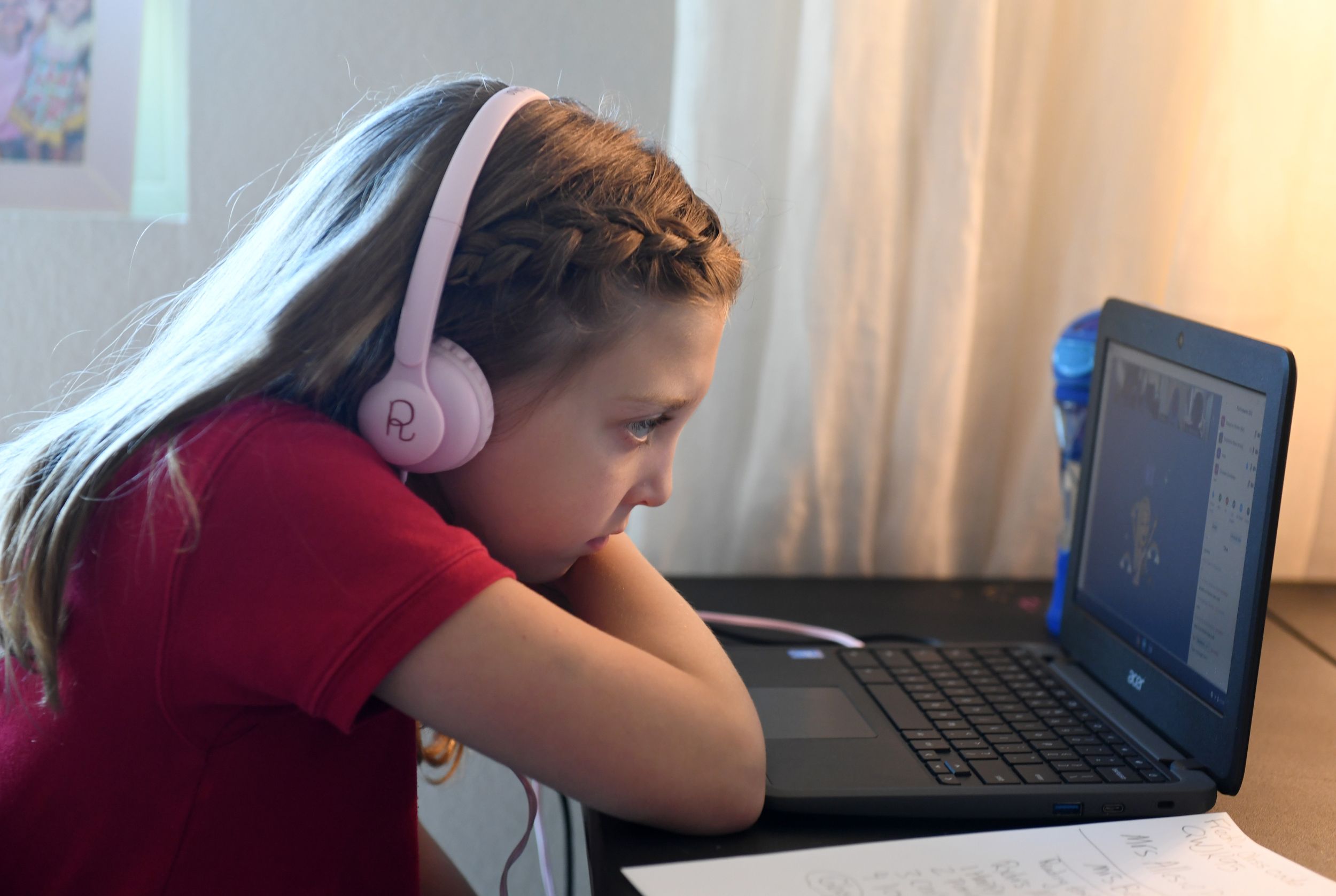 Arizona Approves Musk-Inspired School that Uses AI to…