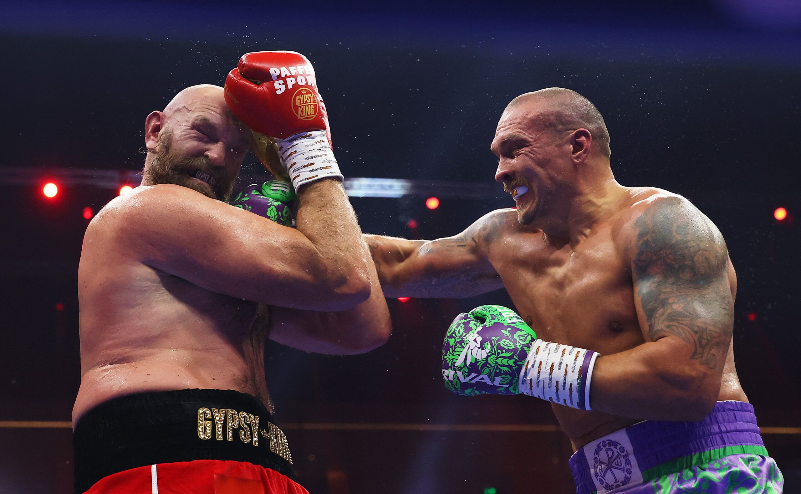 Oleksandr Usyk Defeats Tyson Fury By Unanimous…