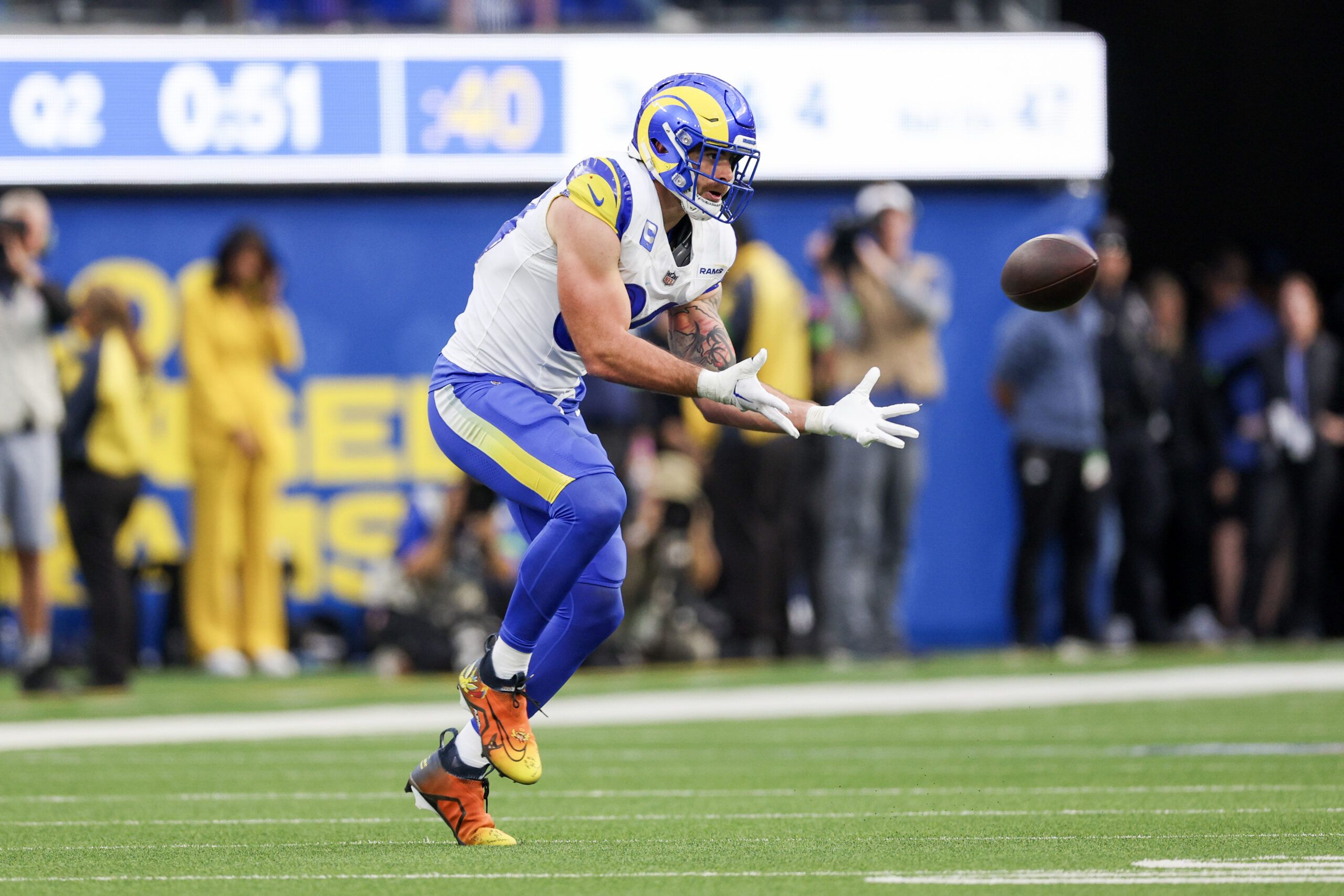 Watch: Tyler Higbee soars into end zone in his 1st…