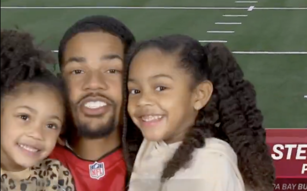 Sterling Shepard and his daughters teamed up for the…