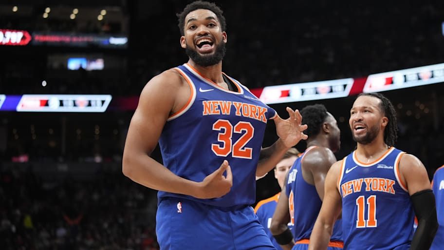 Sports Illustrated - New York Knicks Christmas Day…