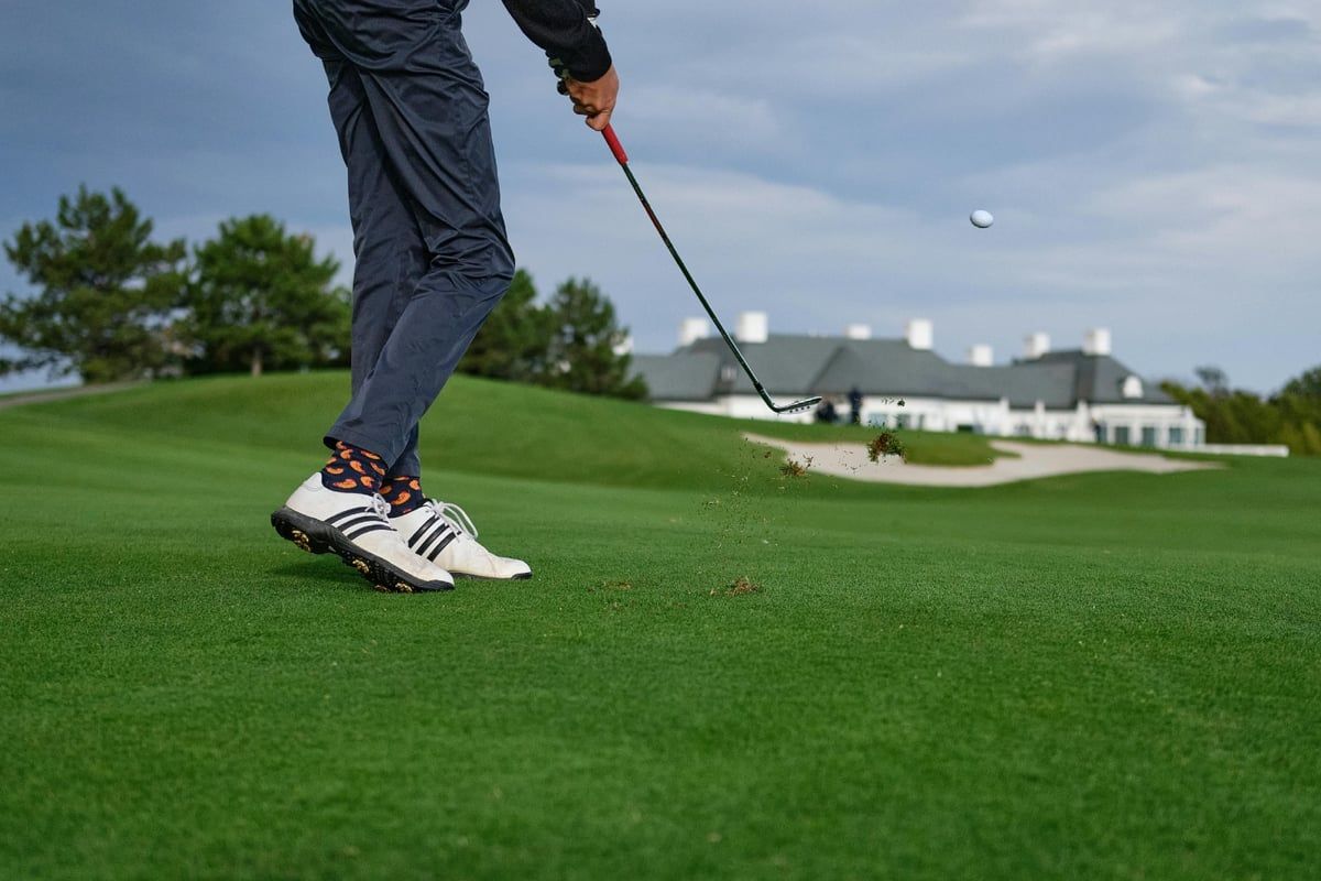 Best winter golf shoes for keeping your footing on the…