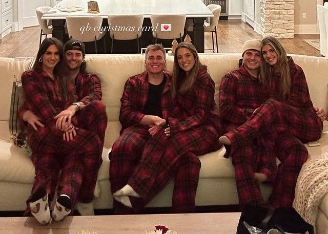 Bo Nix’s wife shares Broncos ‘QB Christmas card’ on…