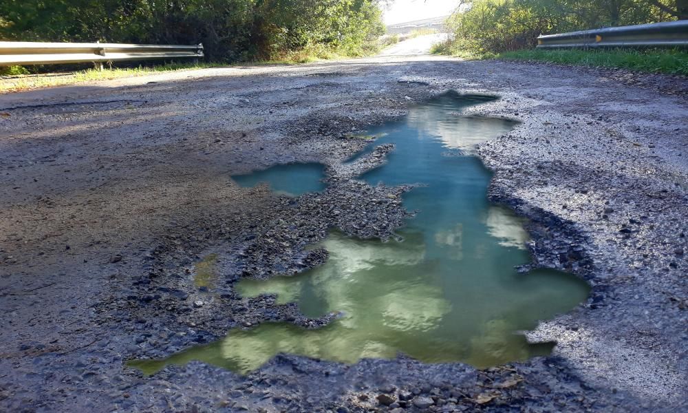 Potholes everywhere, shoplifters rampant – today’s…