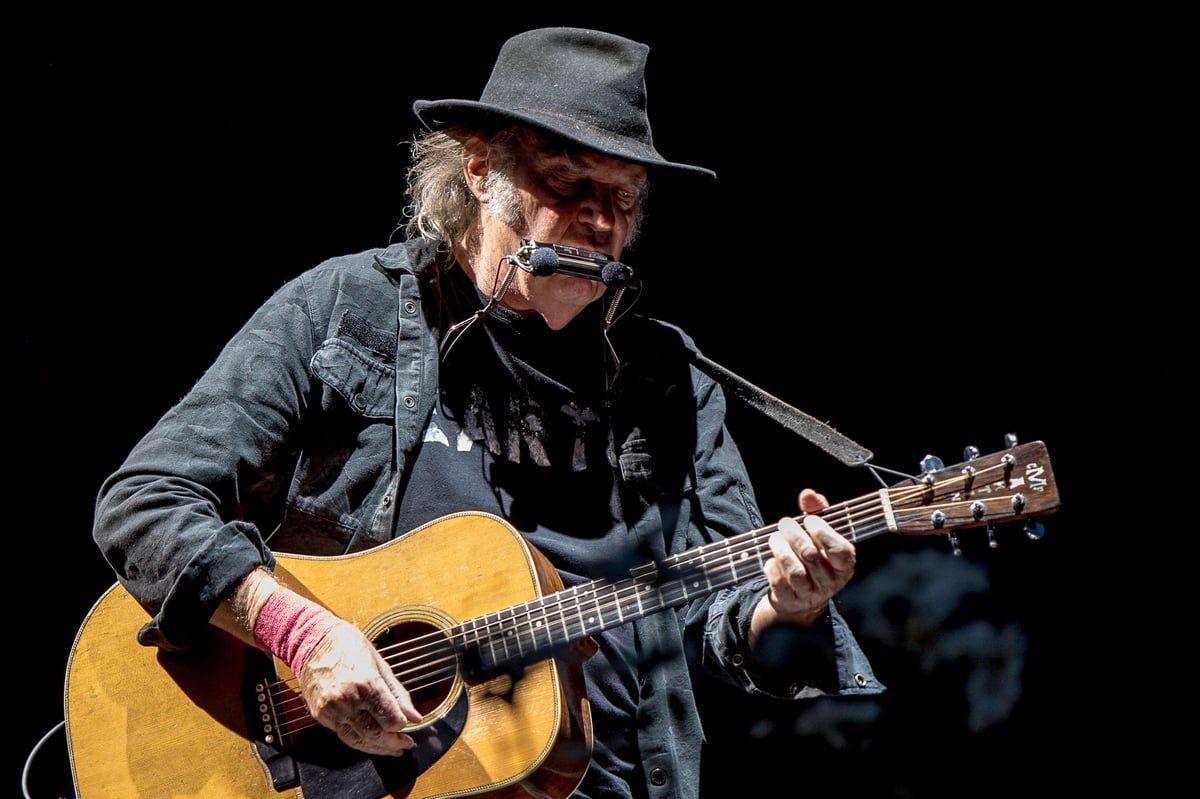 Singer Neil Young U-turn as he says he WILL play…