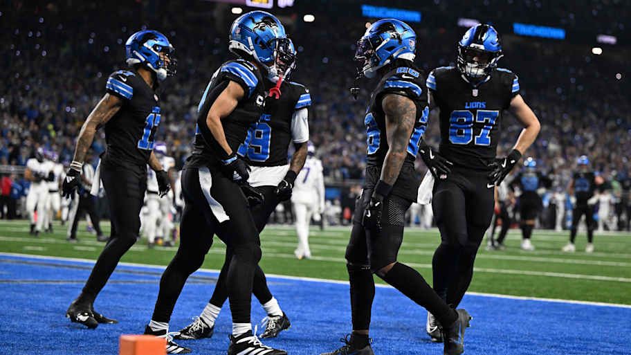 Sports Illustrated - Crucial Vikings-Lions Game…